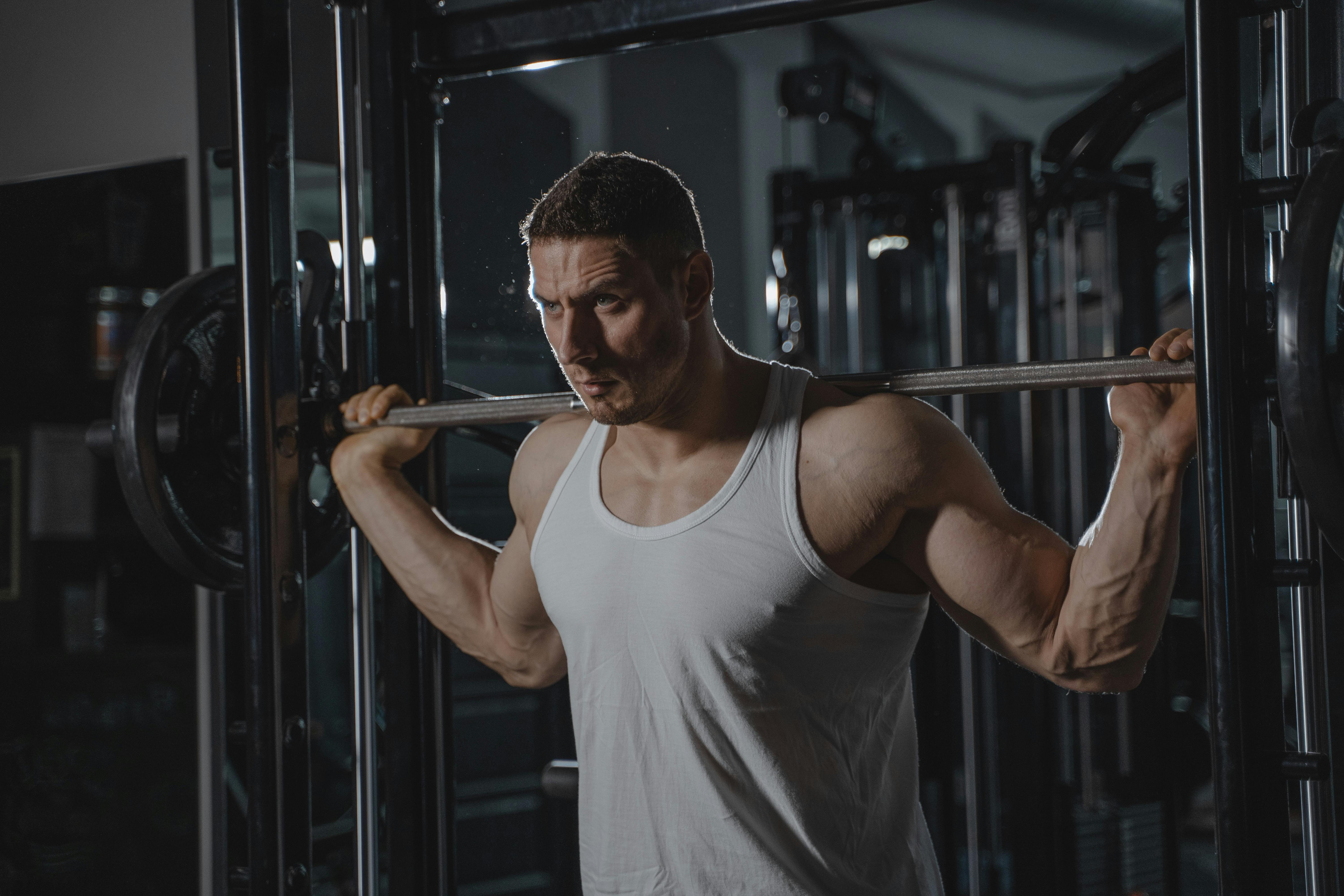7 Workouts to Build Boulder Shoulders – Nitrocut